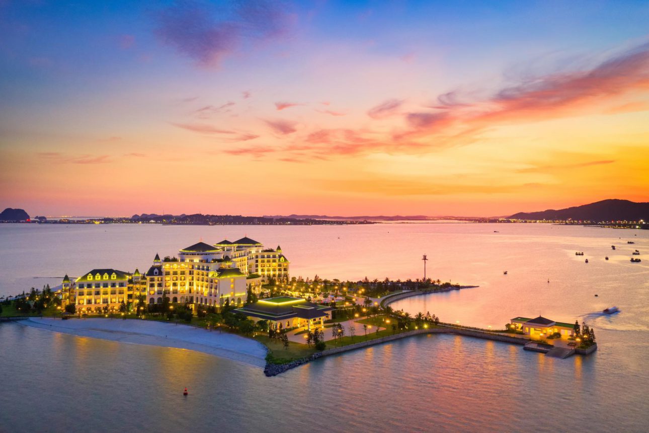 5 Ideal Venues To Hold Destination Weddings In Halong